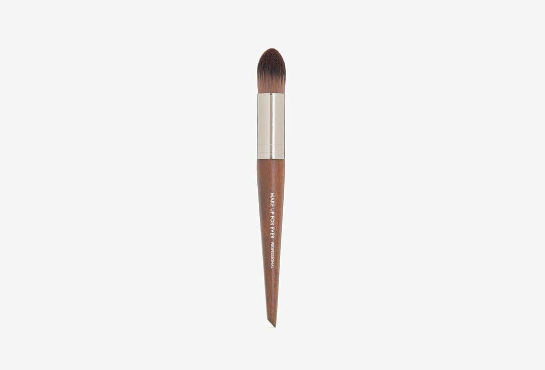 Высокоточная кисть для тонального средства MAKE UP FOR EVER Precision Found Brush №100
