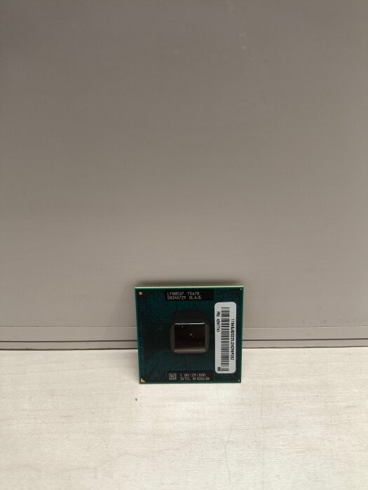 Процессор Intel Core 2 Duo Mobile T5670 SLAJ5 2M 1,80 GHz 800 MHz