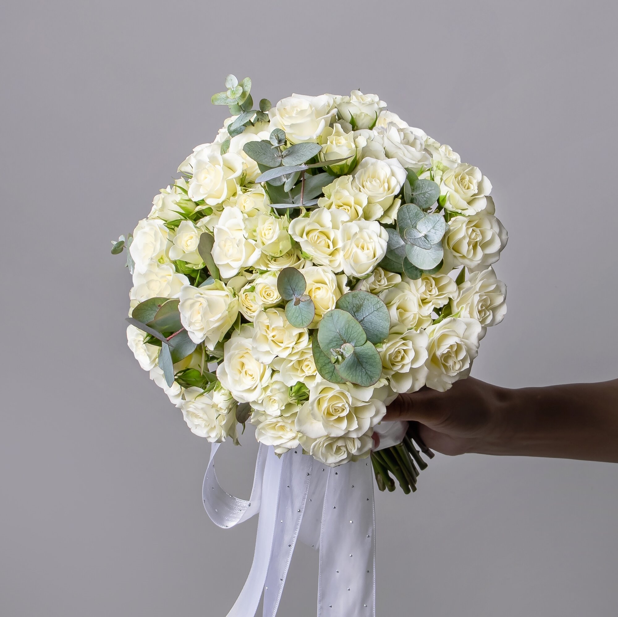 Букет цветов невесты 6 в коробке и аквабоксе от "Простоцветы"