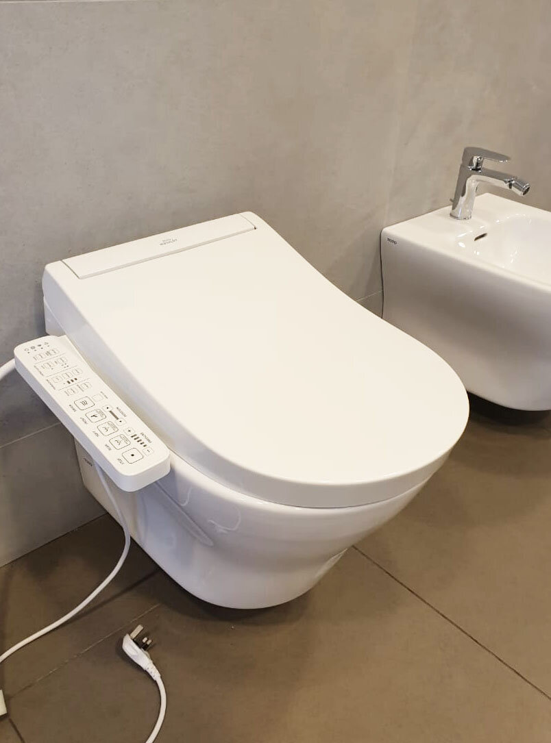 Электронный, подвесной унитаз TOTO MH CW162+TCF33320, безободковый, смыв торнадо, с крышкой биде и пультом ДУ