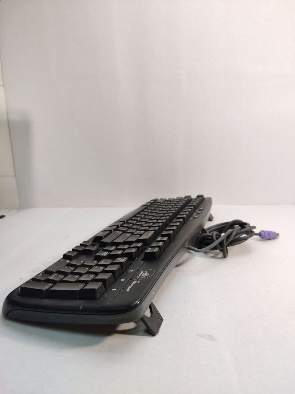 Клавиатура Microsoft Basic Keyboard 1.0A RT9480 PS/2 черный — фото 1