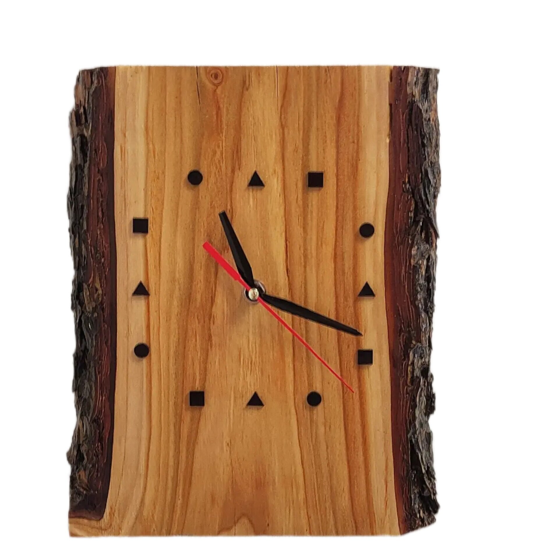 Часы настенные ручной работы из дерева и эпоксидной смолы "Лиственница -22"