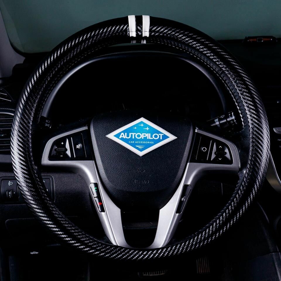 Оплетка, чехол (накидка) на руль Опель Астра (2012 - 2018) седан / Opel Astra, Карбон и Экокожа, Черный с белой полоской