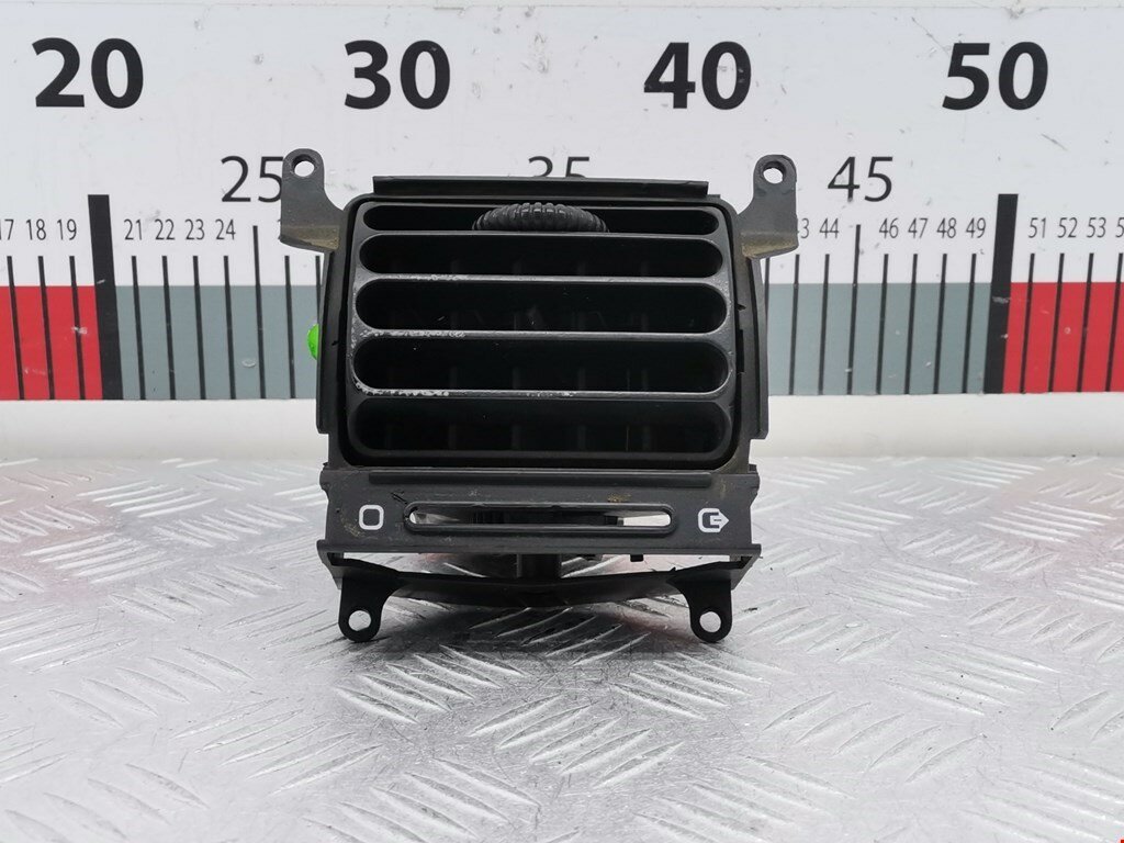 Дефлектор обдува салона Citroen Berlingo 1 9619437677 арт. 2002480