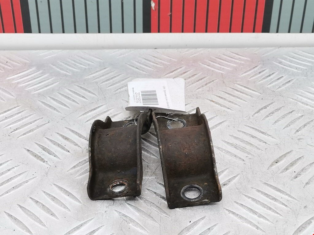 Кронштейн (крепление скоба) стабилизатора переднего Mercedes A-Class (W168) арт. 2023852