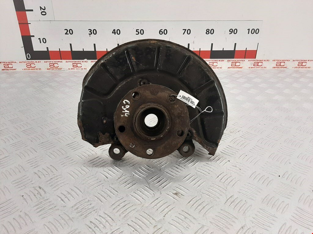 Кулак поворотный правый Volkswagen Eos 1K0407256AA арт. 663115