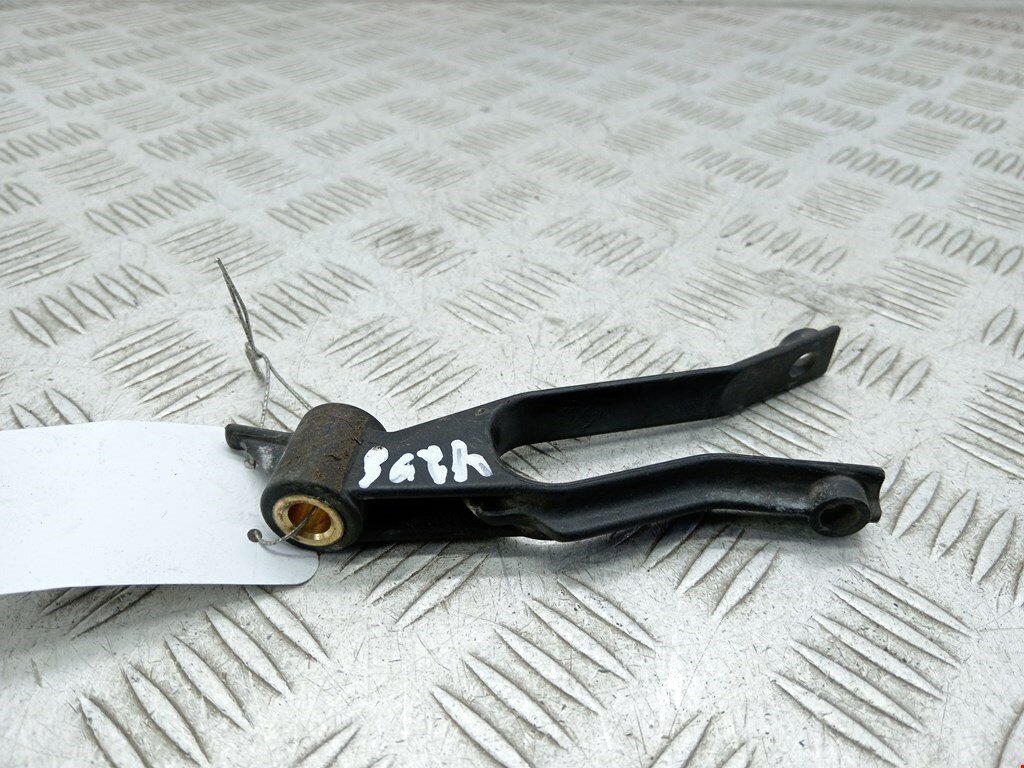 Кронштейн (крепление) радиатора Opel Astra H 13162131 арт. 2173009