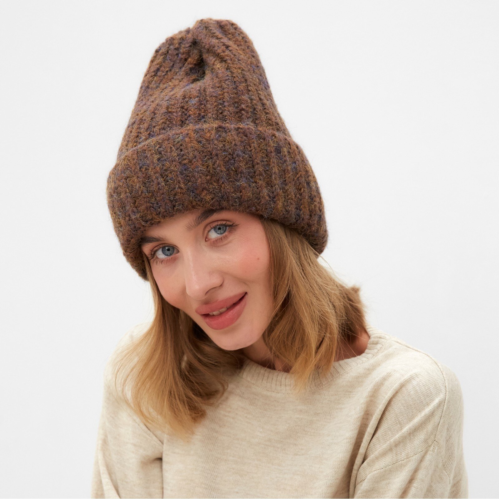 Шапка MINAKU: Hello, winter! для женщин