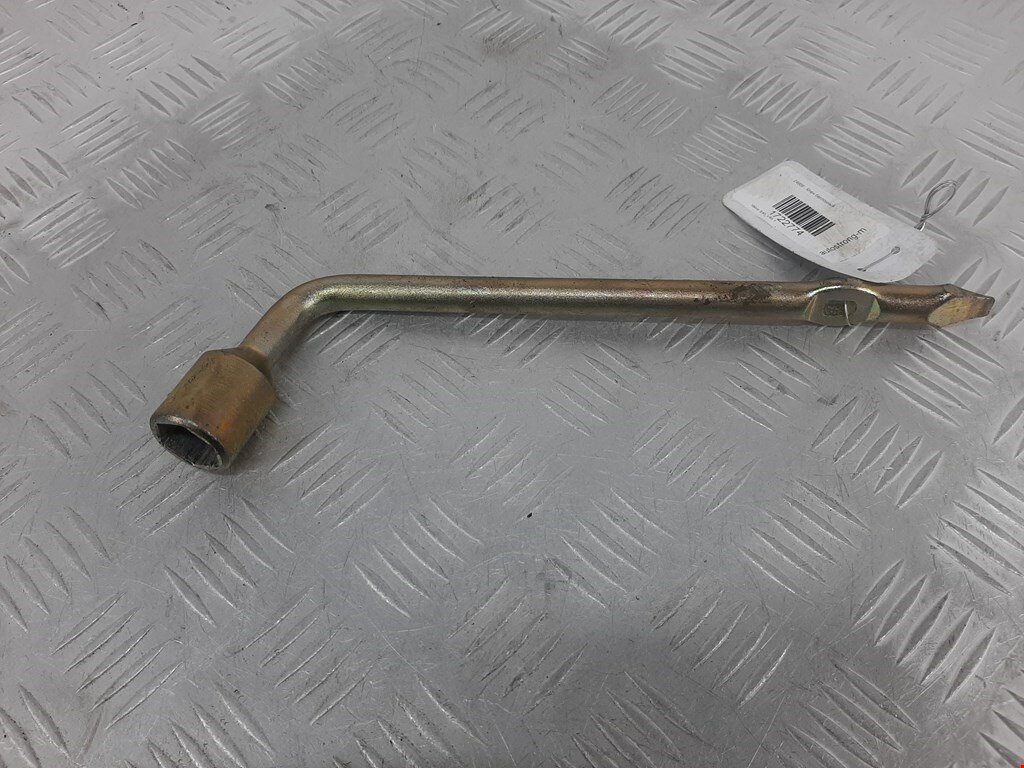 Ключ баллонный Volvo S40 V40 1 30870904 арт. 1722774