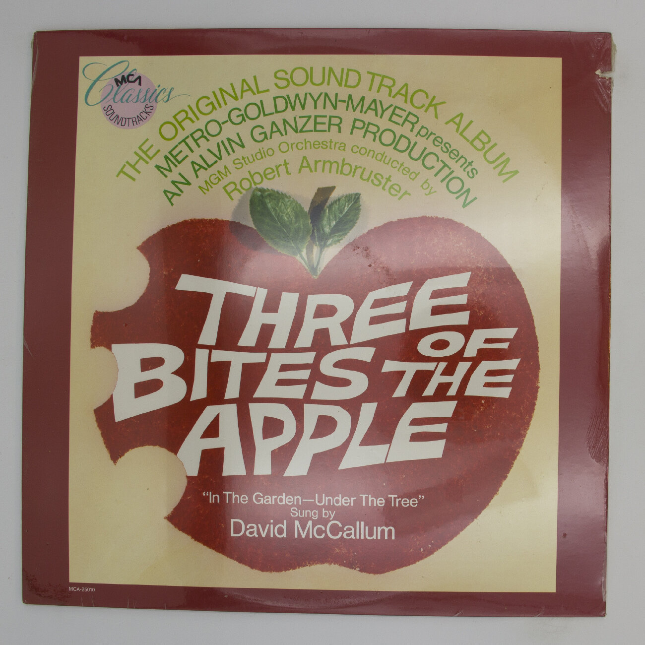 Виниловая пластинка Mgm Studio Orchestra Conducted By Robert Armbruster - Three Bites Of The Apple ( Original Sound