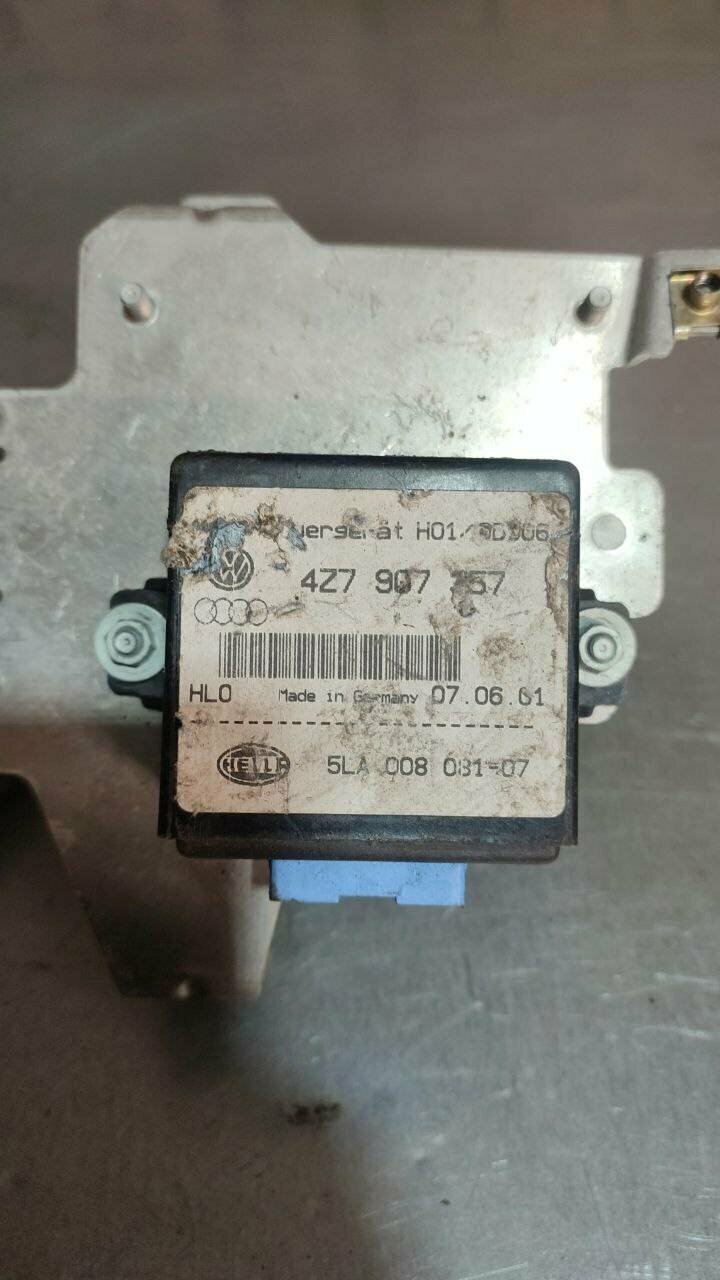 Блок управления светом Audi A8 D3 (2002 - 2005) 427907357