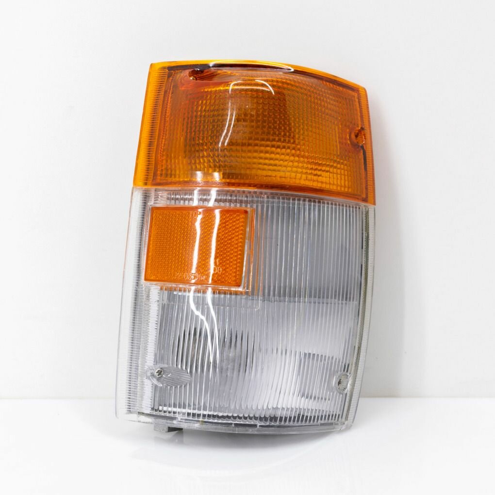 Габарит ISUZU ELF 1994-2002 г, правый, SAT