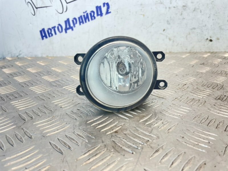 Б/У Фара противотуманная toyota corolla 2006 ZRE151L 1ZRFE Лев. 55648 Valeo арт. 812200D040