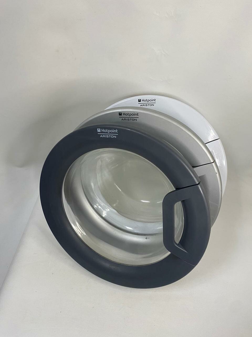 3 Дверца люка в сборе стиральной машины Hotpoint-Ariston C00294779 б/у