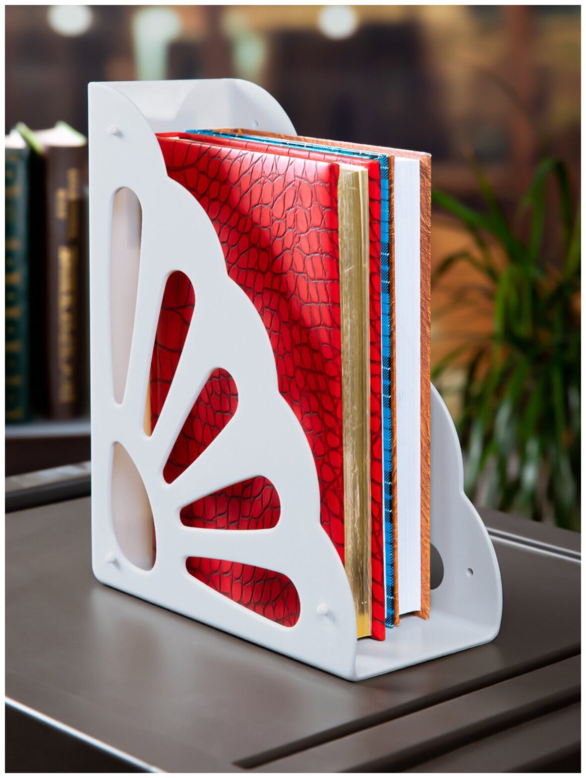 Органайзер для бумаг / Лоток вертикальный для бумаг / Подставка канцелярская для бумаг формата В5 17,4х9х23,4 см Sanada