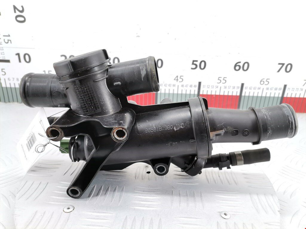 Корпус термостата Ford Focus 2 1373385 арт. 1723494