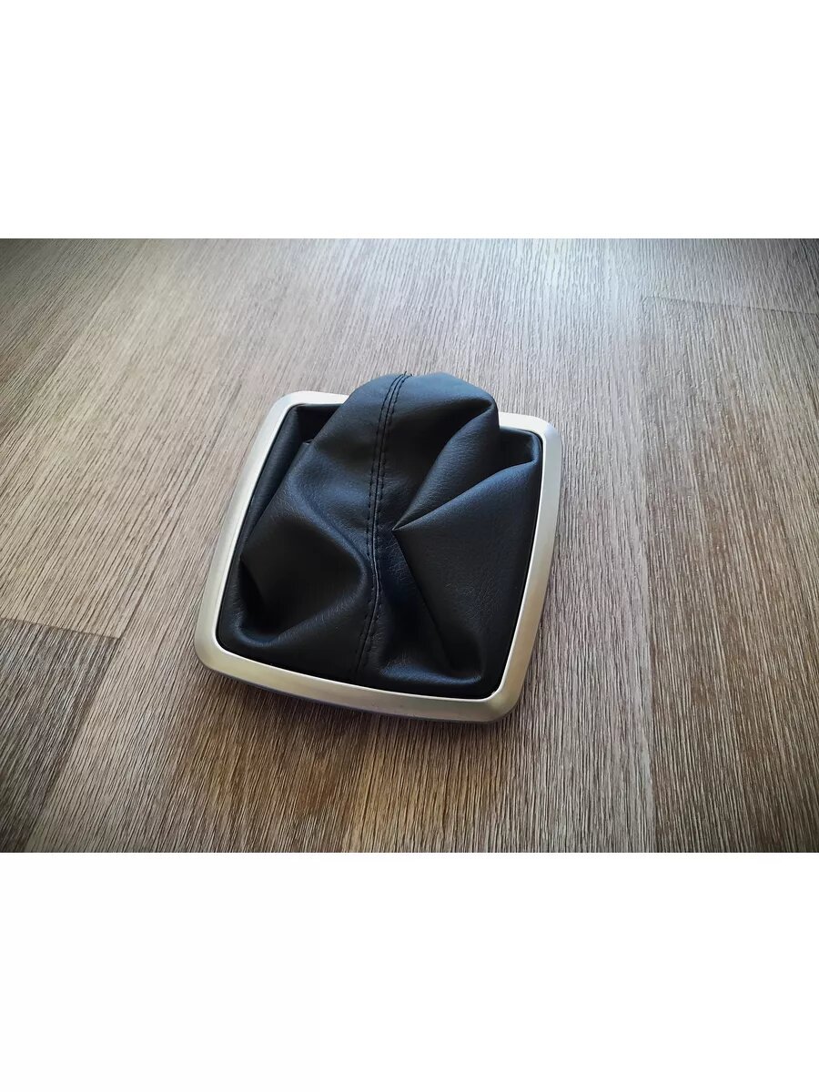 Чехол ручки МКПП (с подлокотником) Форд Фокус 2 рестайлинг