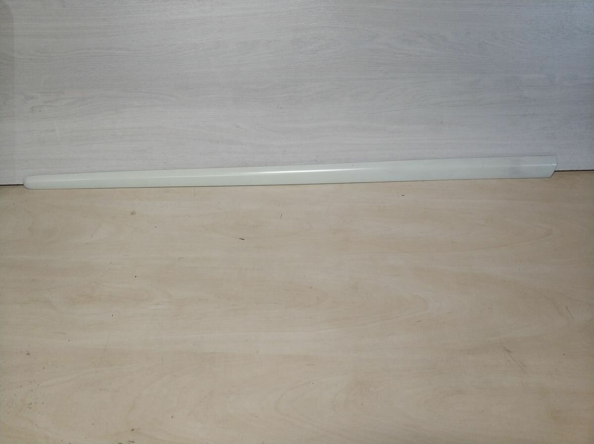 Молдинг передней левой двери Volkswagen Golf 5 Mk5