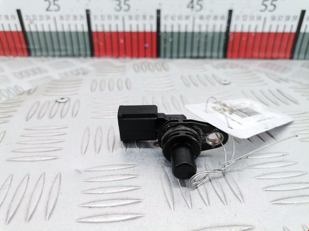 Датчик распредвала Volkswagen Golf 4 036907601E арт. 1859295