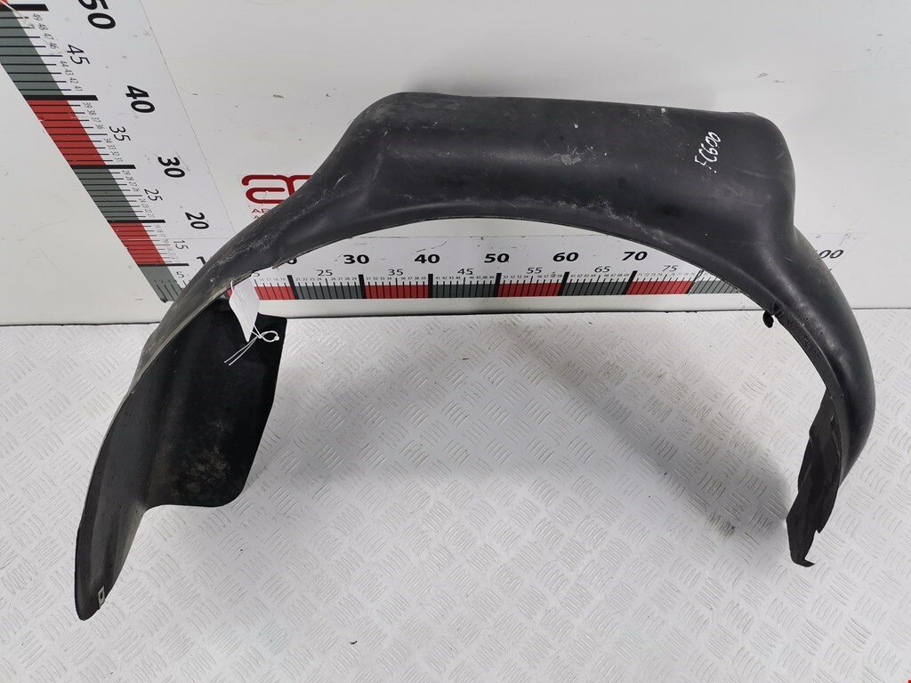 Подкрылок (защита крыла) передний левый Audi A3 8L 8L0821171C арт. 1558417