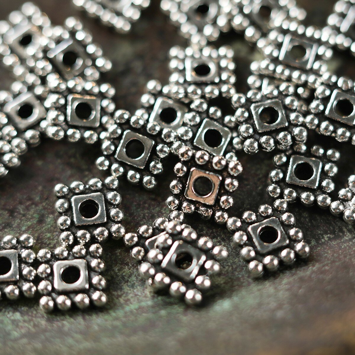 Разделитель для бусин 60 шт. / спейсер, цвет античное серебро, 7x7x2 мм