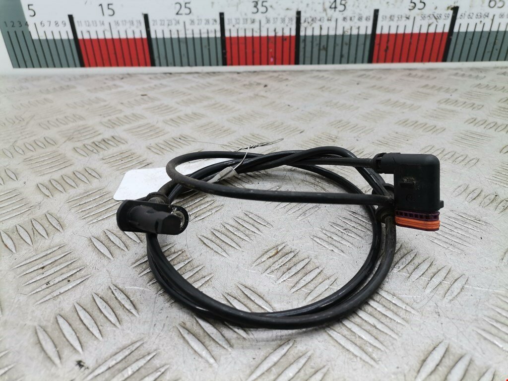 Датчик ABS задний Mercedes E-Class (W211) A2115403017 арт. 2198568