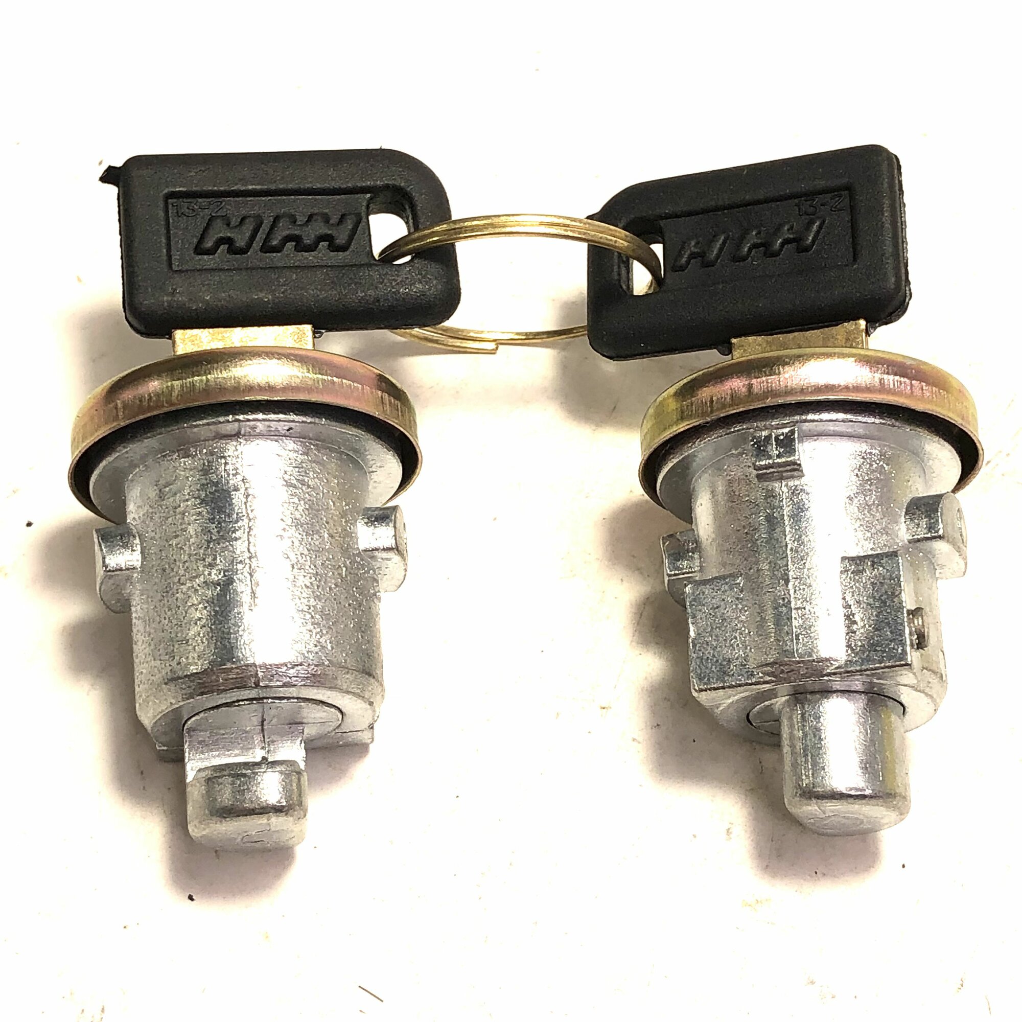 Замок бардачка Иж 2шт комплект