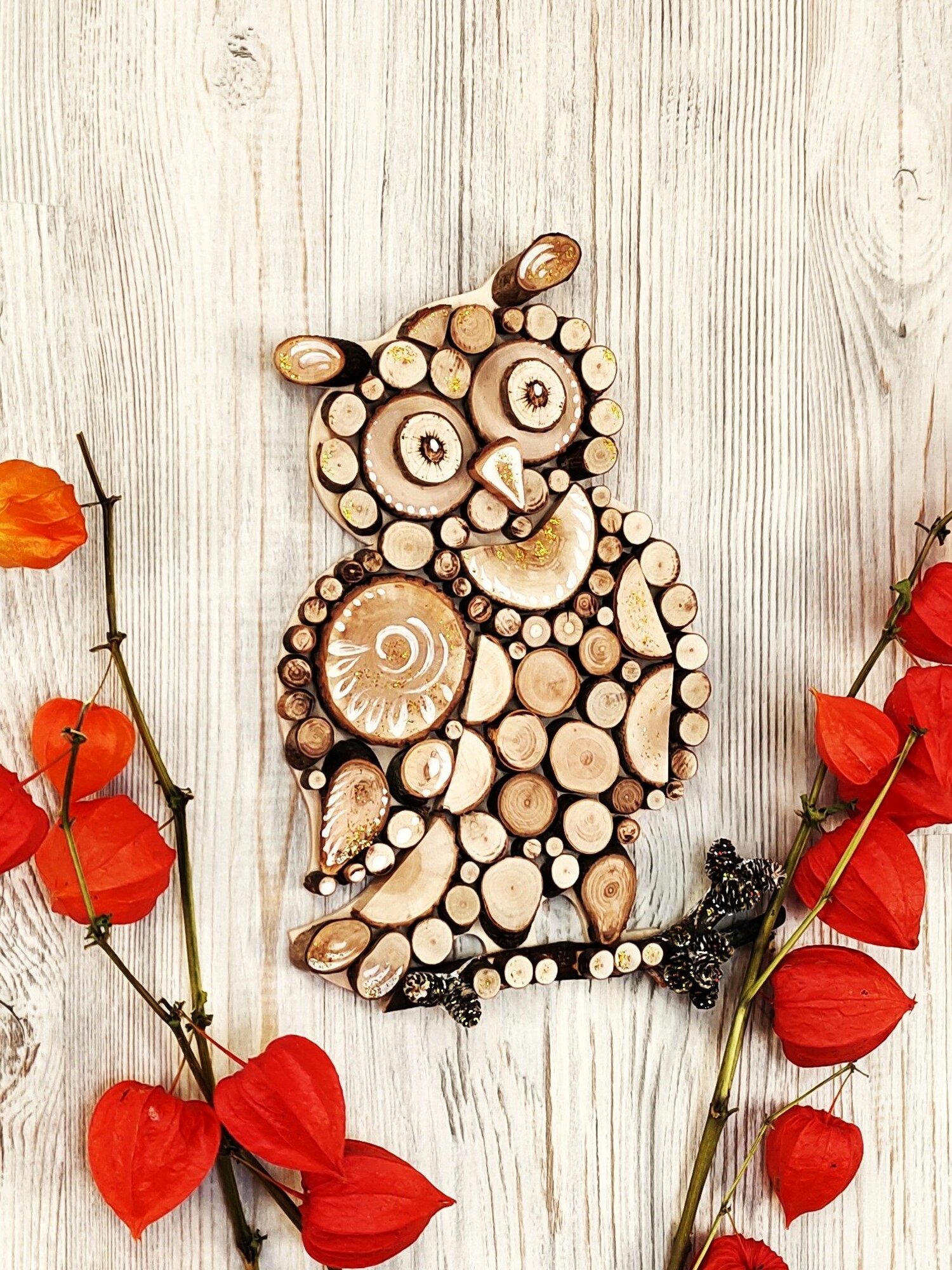 Панно из спилов дерева "Сова"