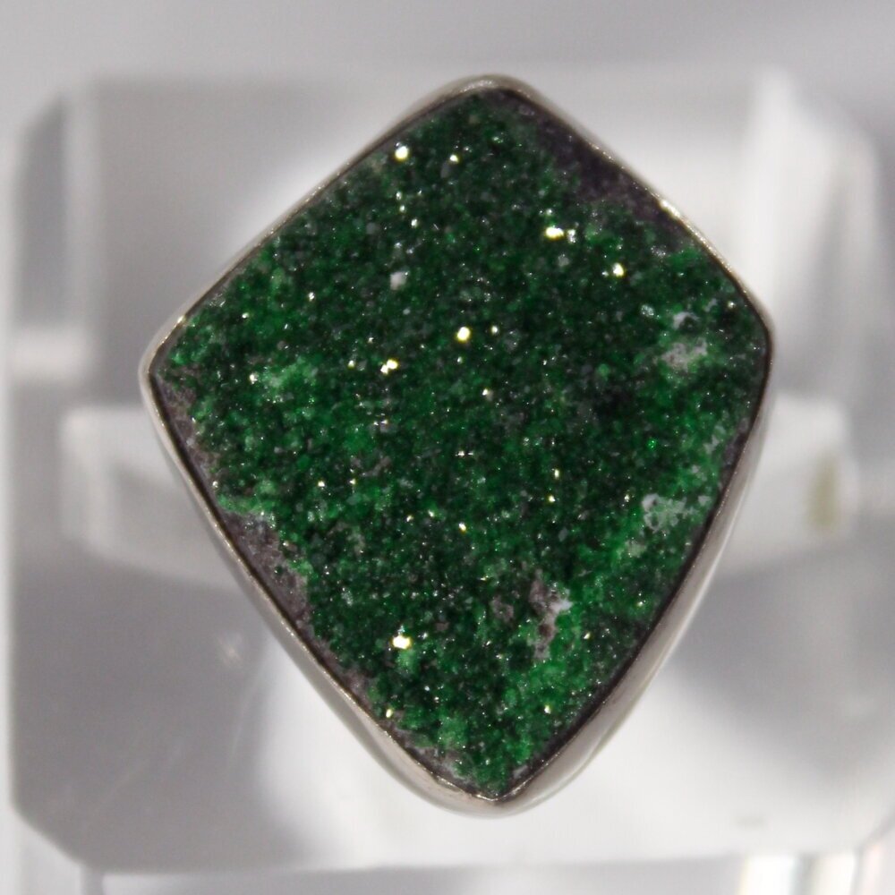 Кольцо, гранат