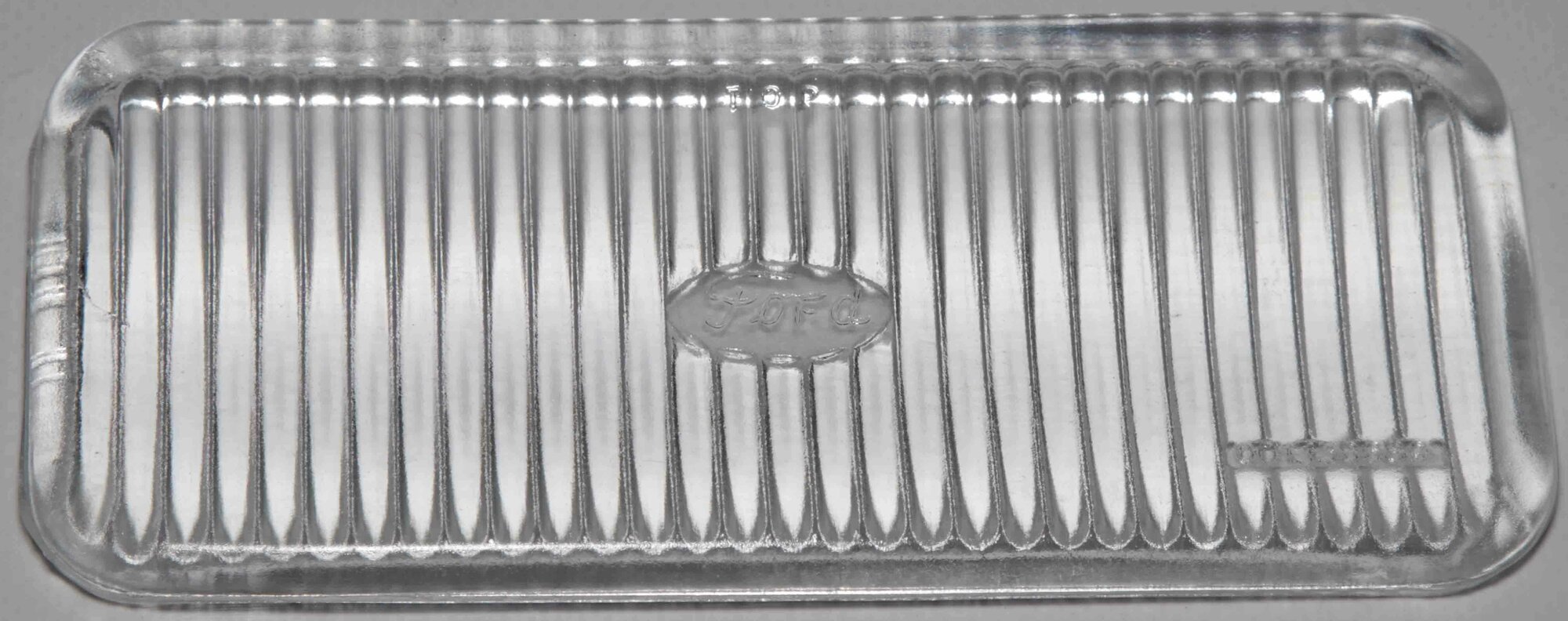 FORD SCORPIO (85-94г) (SIERRA 87г-) стекло фары противотум ЛП