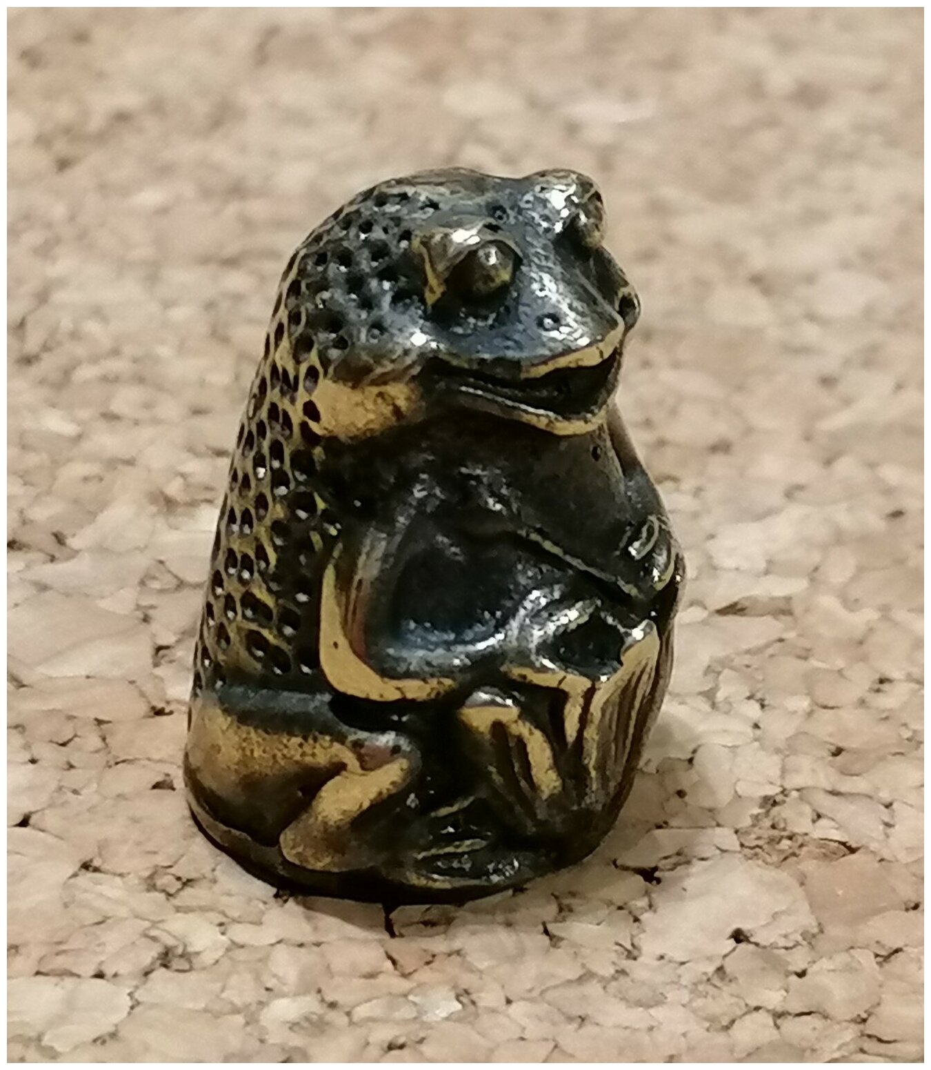 Напёрсток бронзовый "Лягушка "