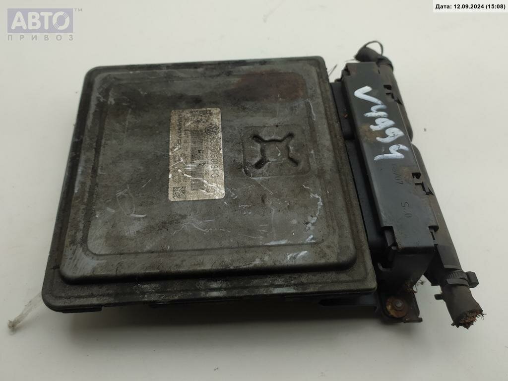 Блок управления двигателем (ДВС) Volkswagen Passat B6