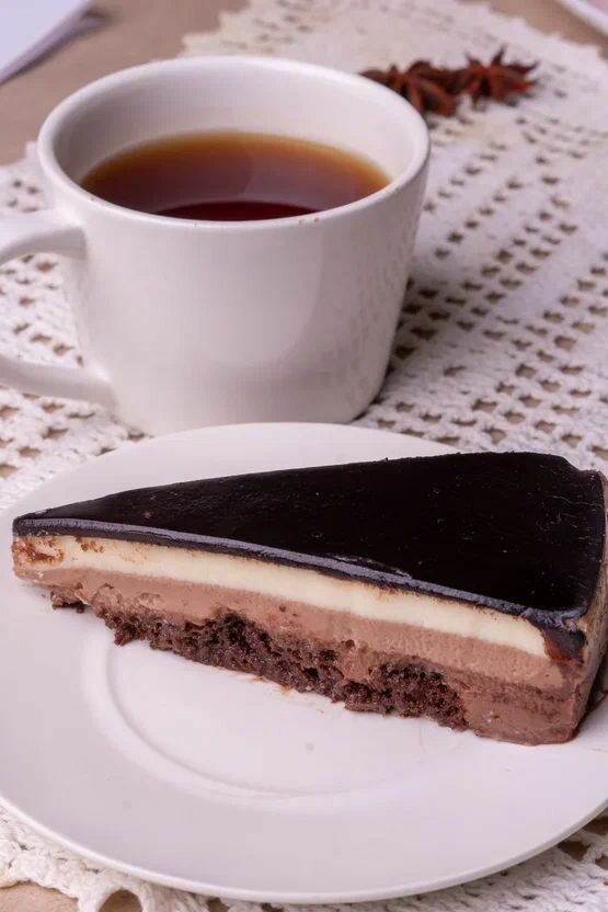 Торт Три шоколада 12 порций 1500г.