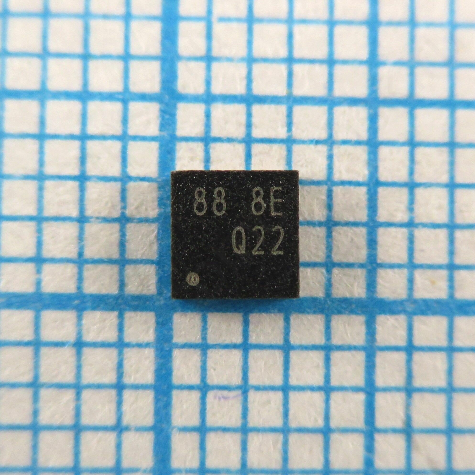 RT8207EZQ 88 - ШИМ контроллер