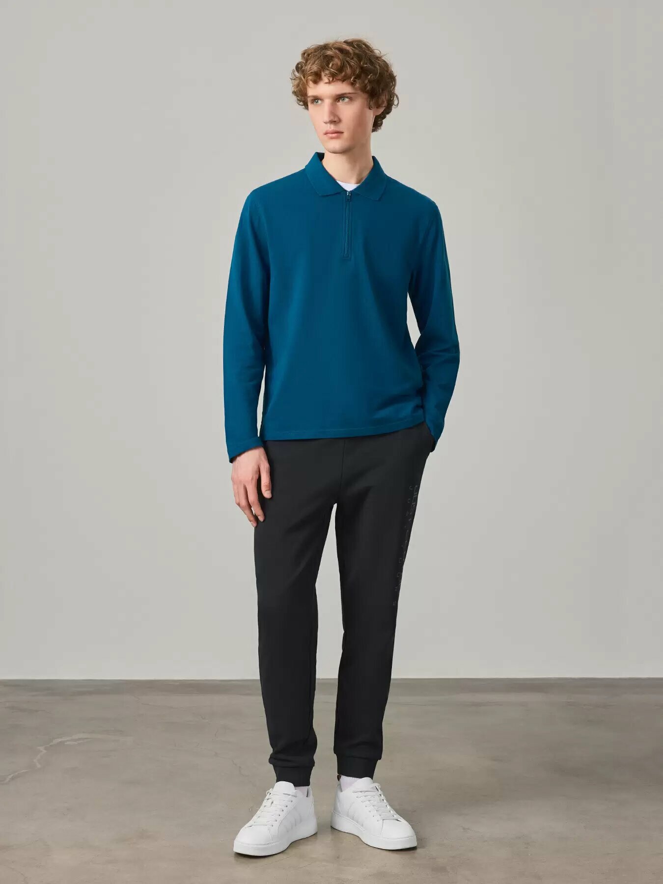 Брюки спортивные