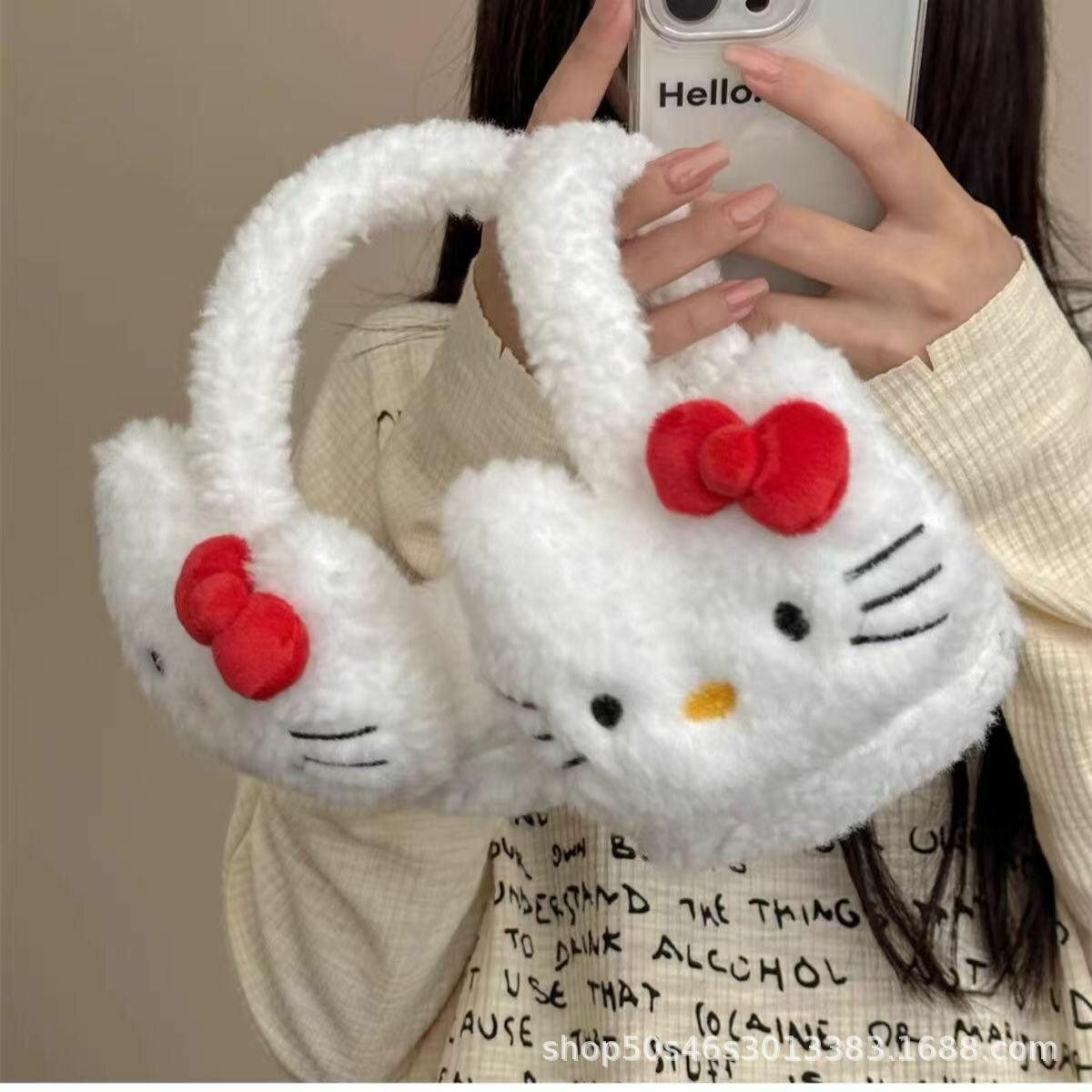 Меховые наушники в стиле "White Lamb KT Cat Bag Free Size"