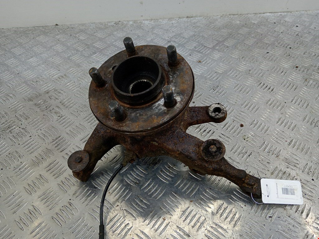 Ступица (кулак цапфа) передняя правая Land Rover Range Rover 3 RUB000161 арт. 1924377