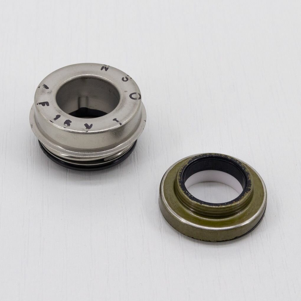 Фибра+сальник NISSAN DIESEL RD8, RD10, ASAHI (19*32.5)