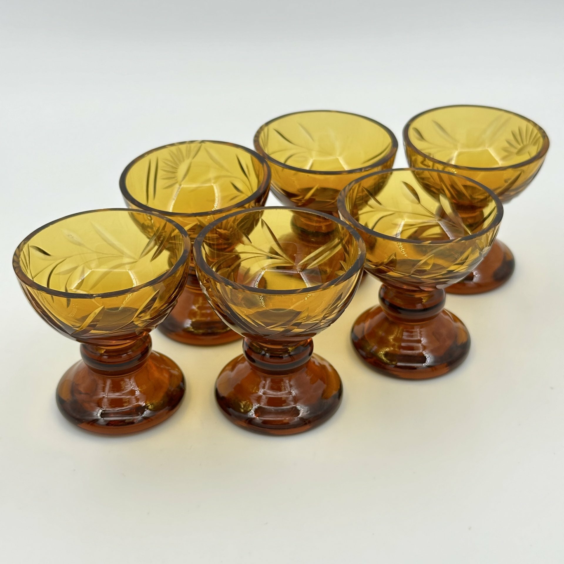 Рюмки для крепких напитков, стекло, резьба, Чехословакия, 1970-1980 гг.