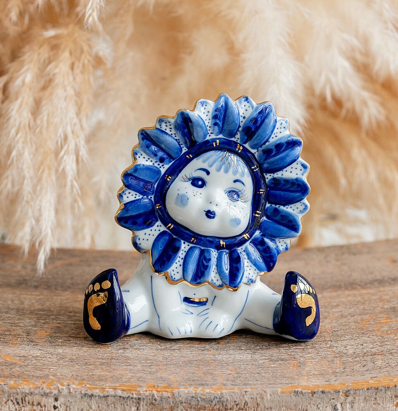 Фарфоровая статуэтка интерьерная "Солнышко" 12 см в золоте гжель ручная работа
