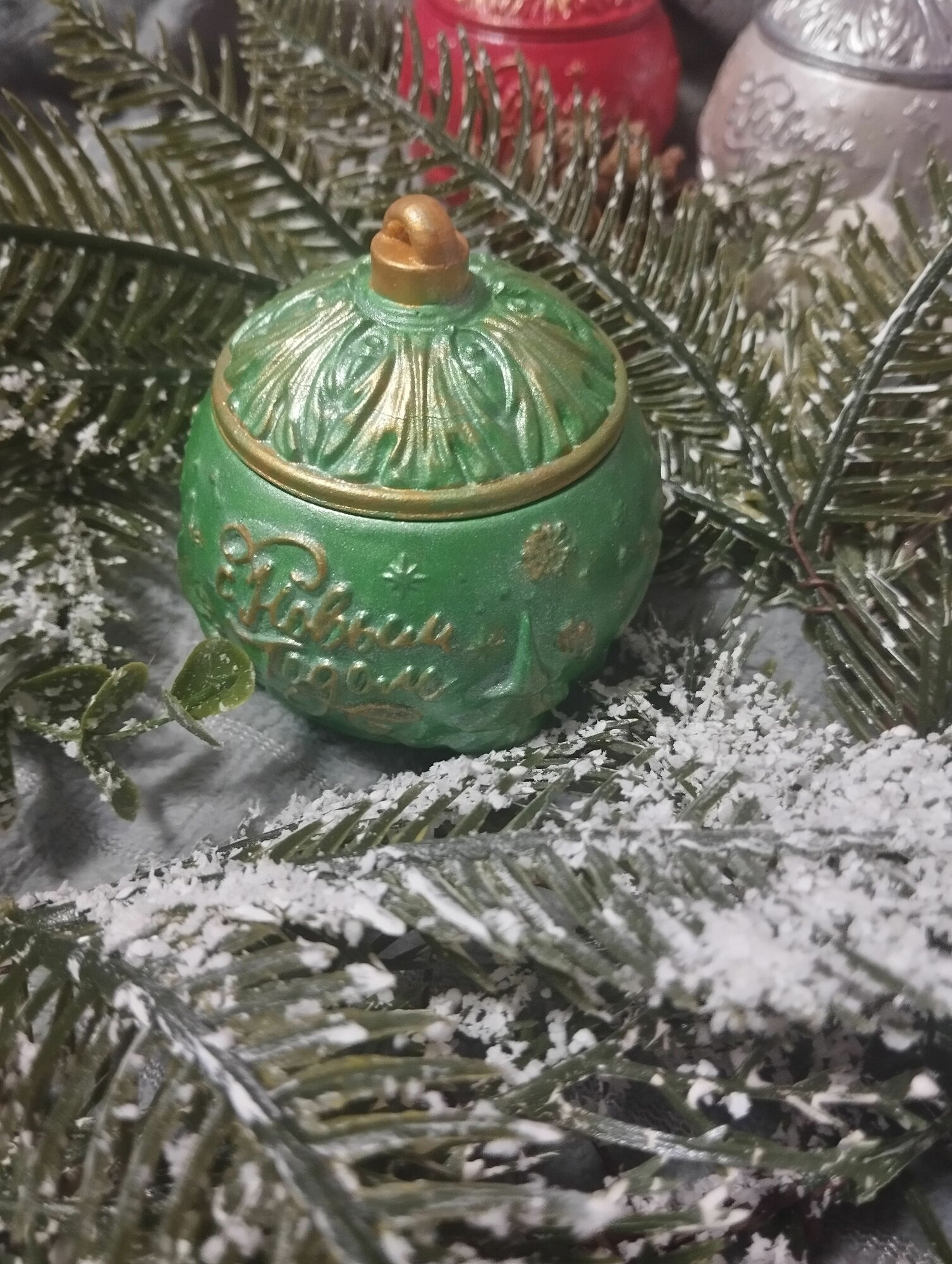 Свеча Новогодний шар