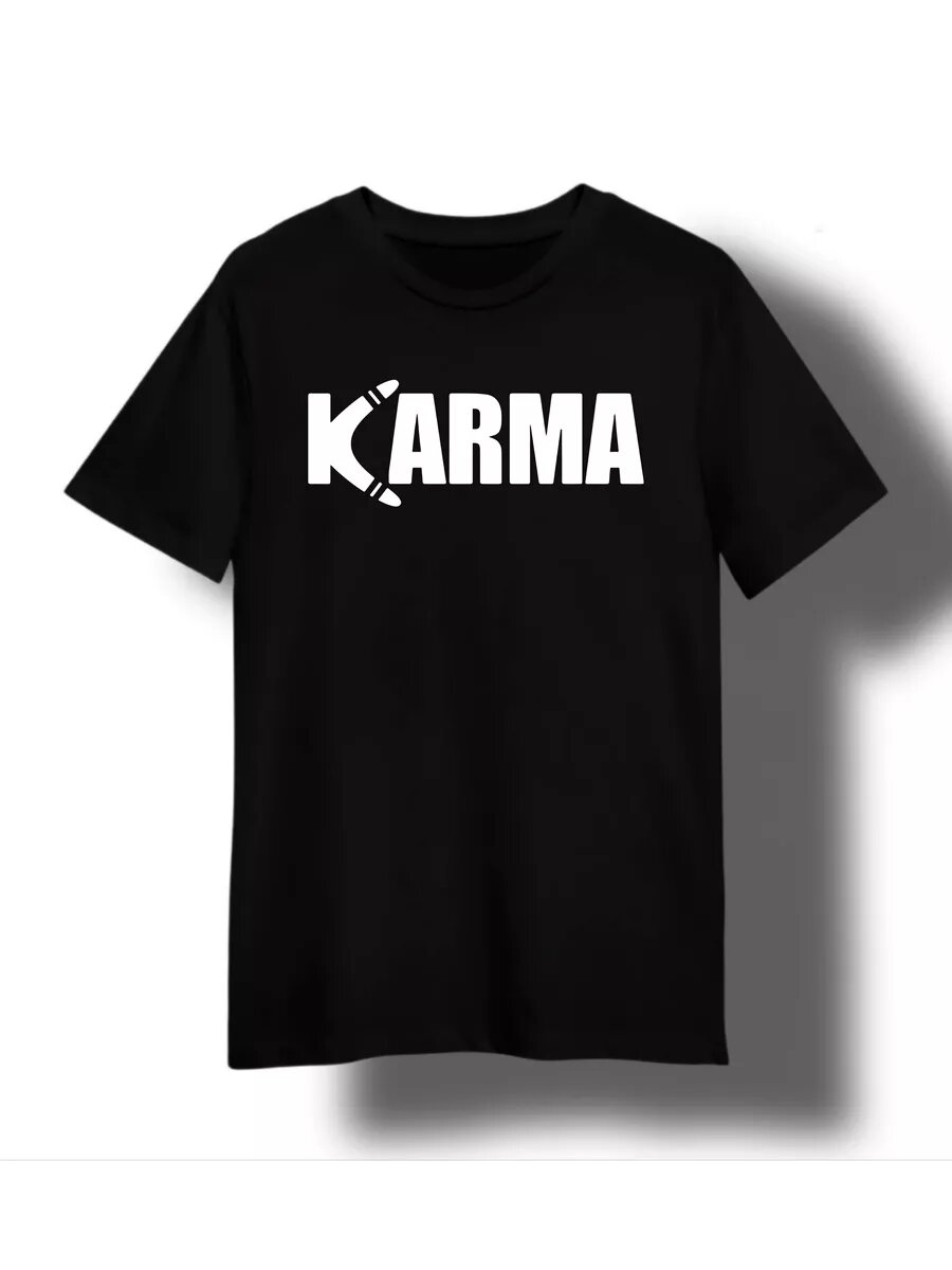 Футболка надпись карма с бумерангом