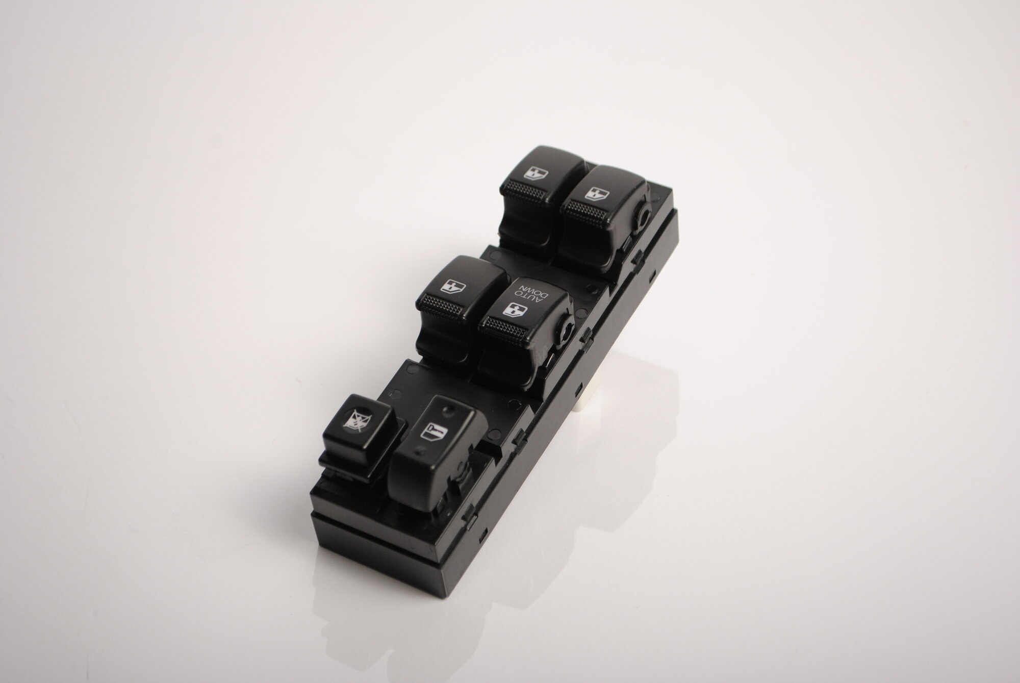 Блок управления стеклоподъемниками 93570-2E000 Powertec Hyundai