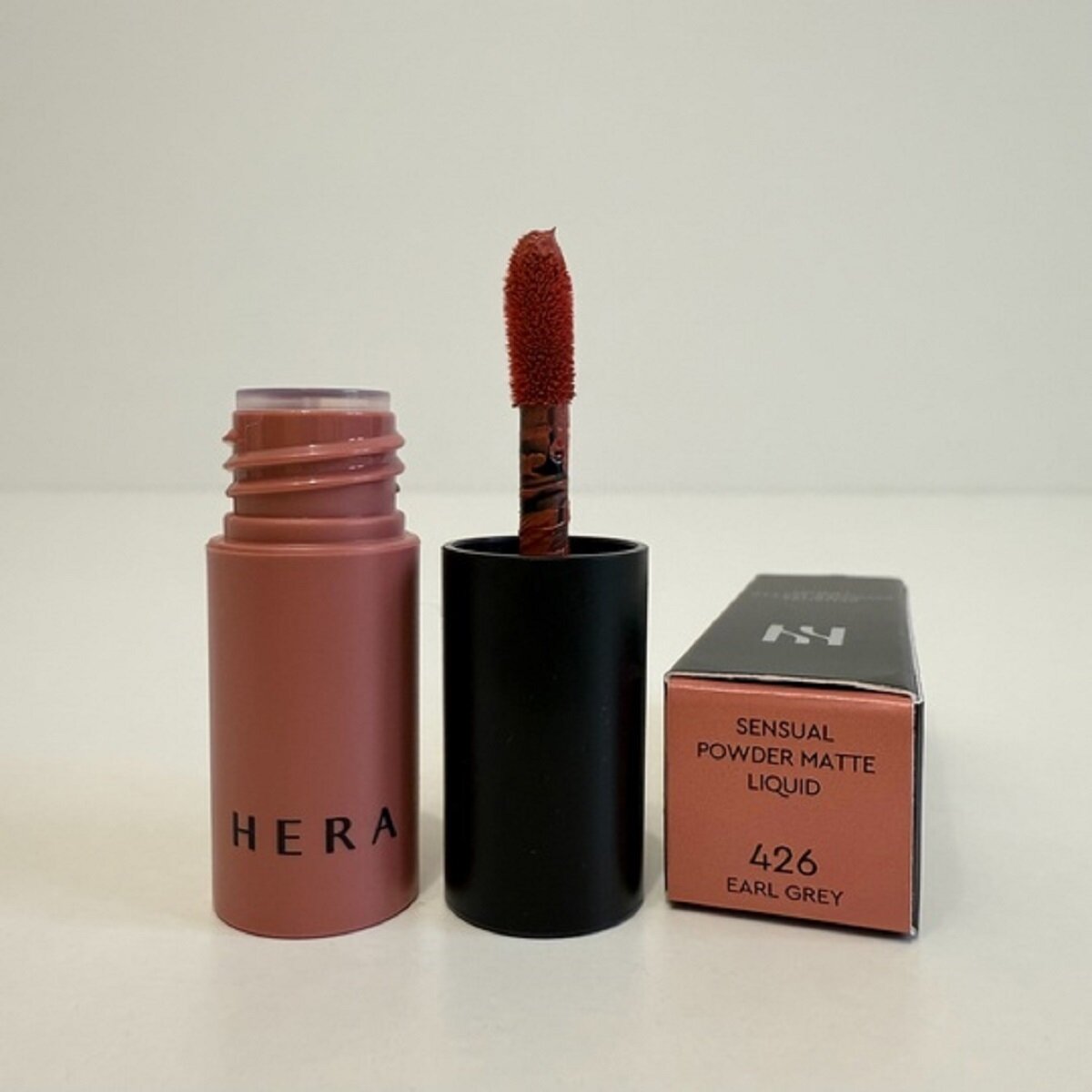 Hera Губная помада No426 (1,4гр)Sensual Powder matte Liquid Earl Grey