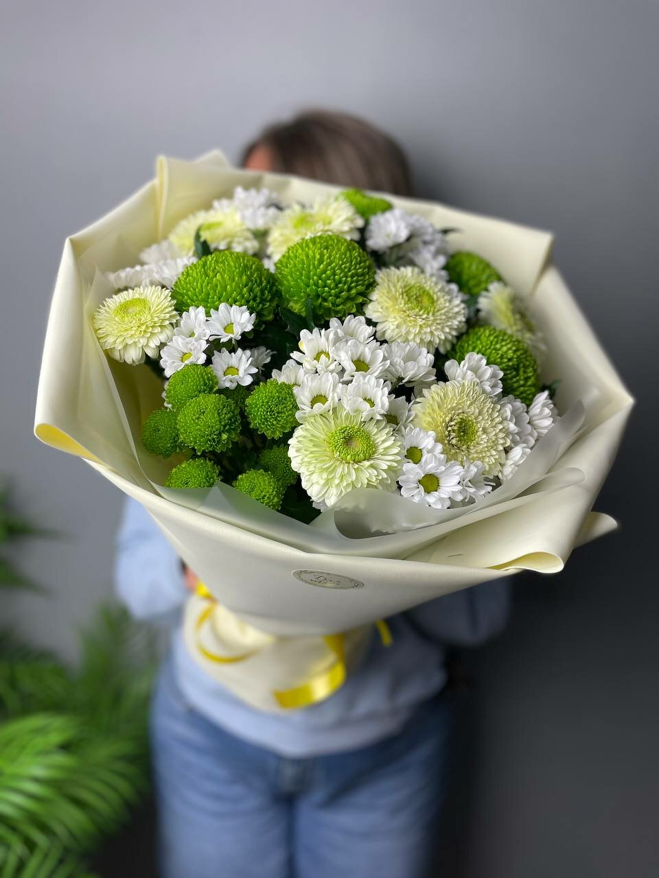 Шикарный Букет Гермини и Хризантема с доставкой на дом, живые цветы