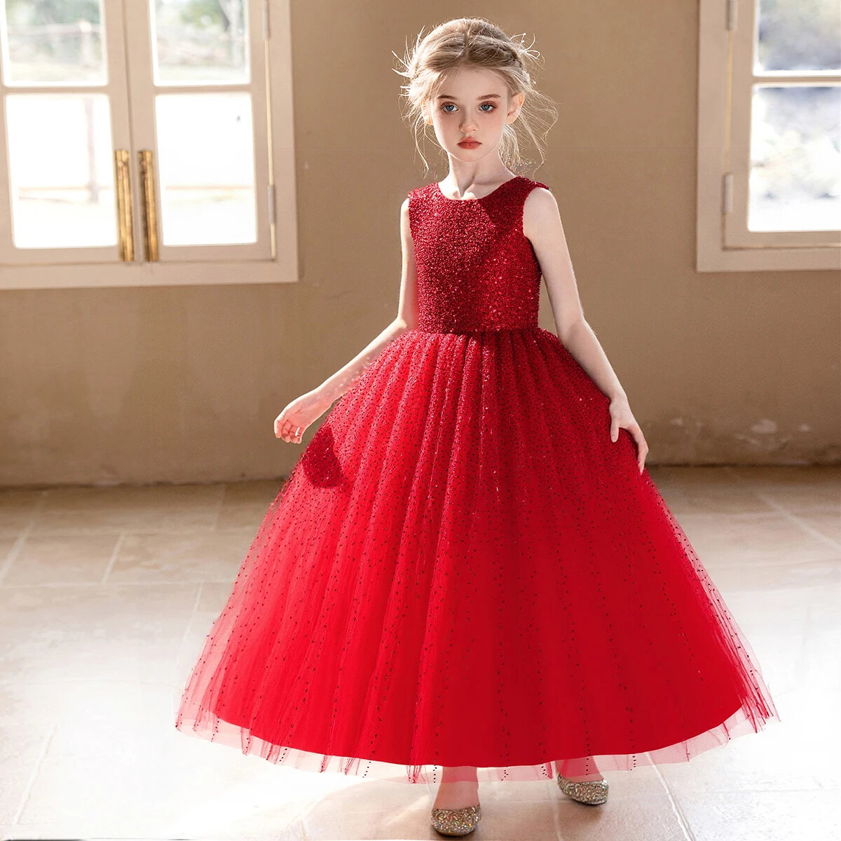 Платье Базовая коллекция. Праздничное, нарядное, выпускной вечер, день рождения.