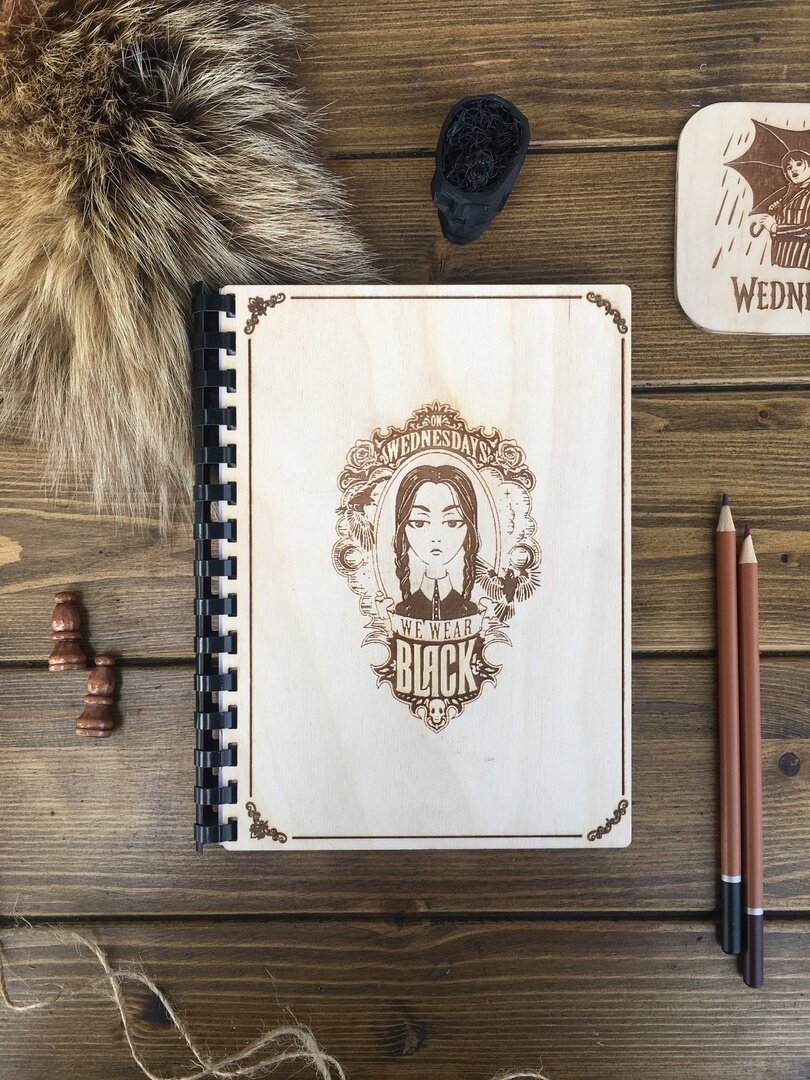 Блокнот Игротей "Wednesday", A5, твердая обложка из дерева, 80г/м², бежево-белый