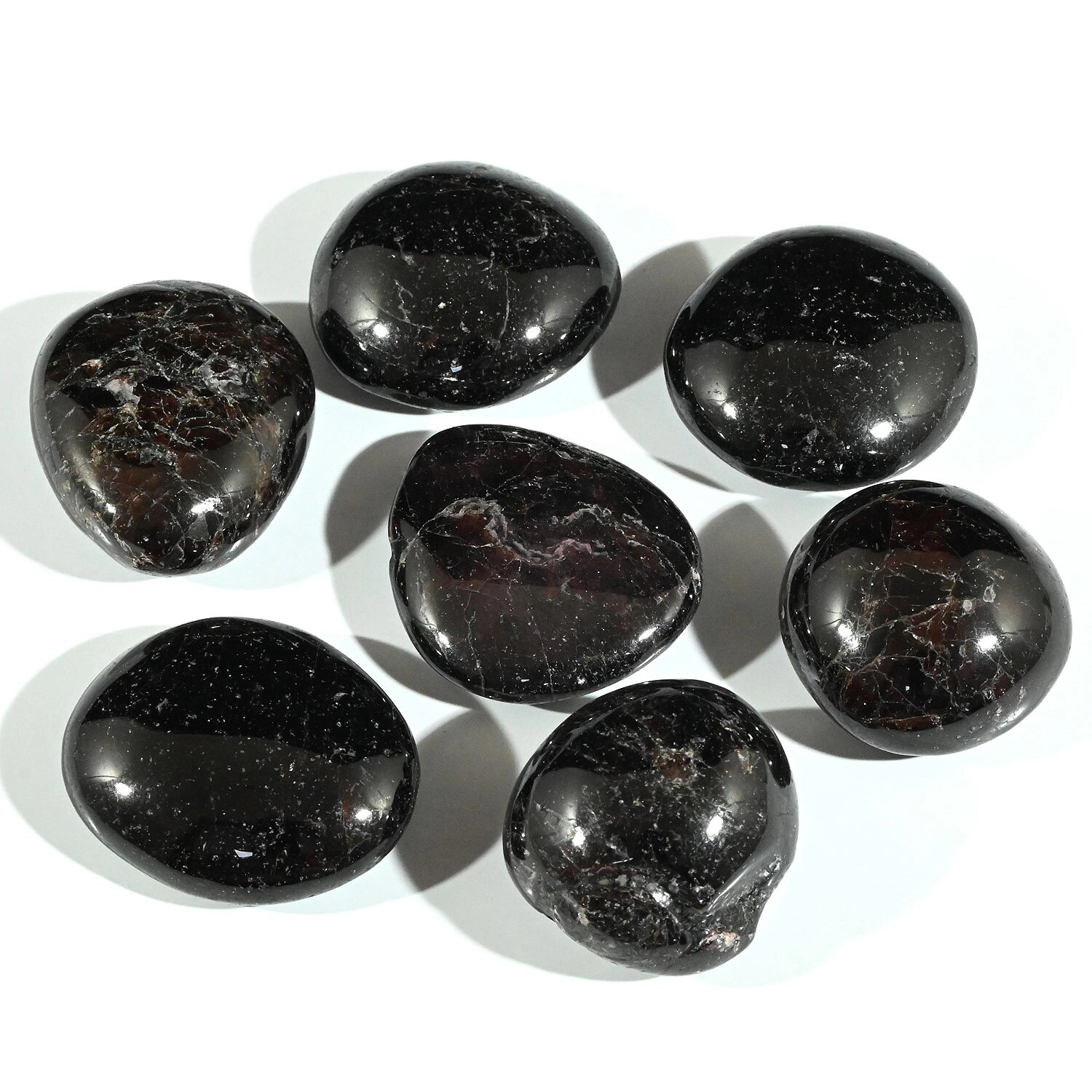 Гранат минерал 33*27*14мм, 20-29г .