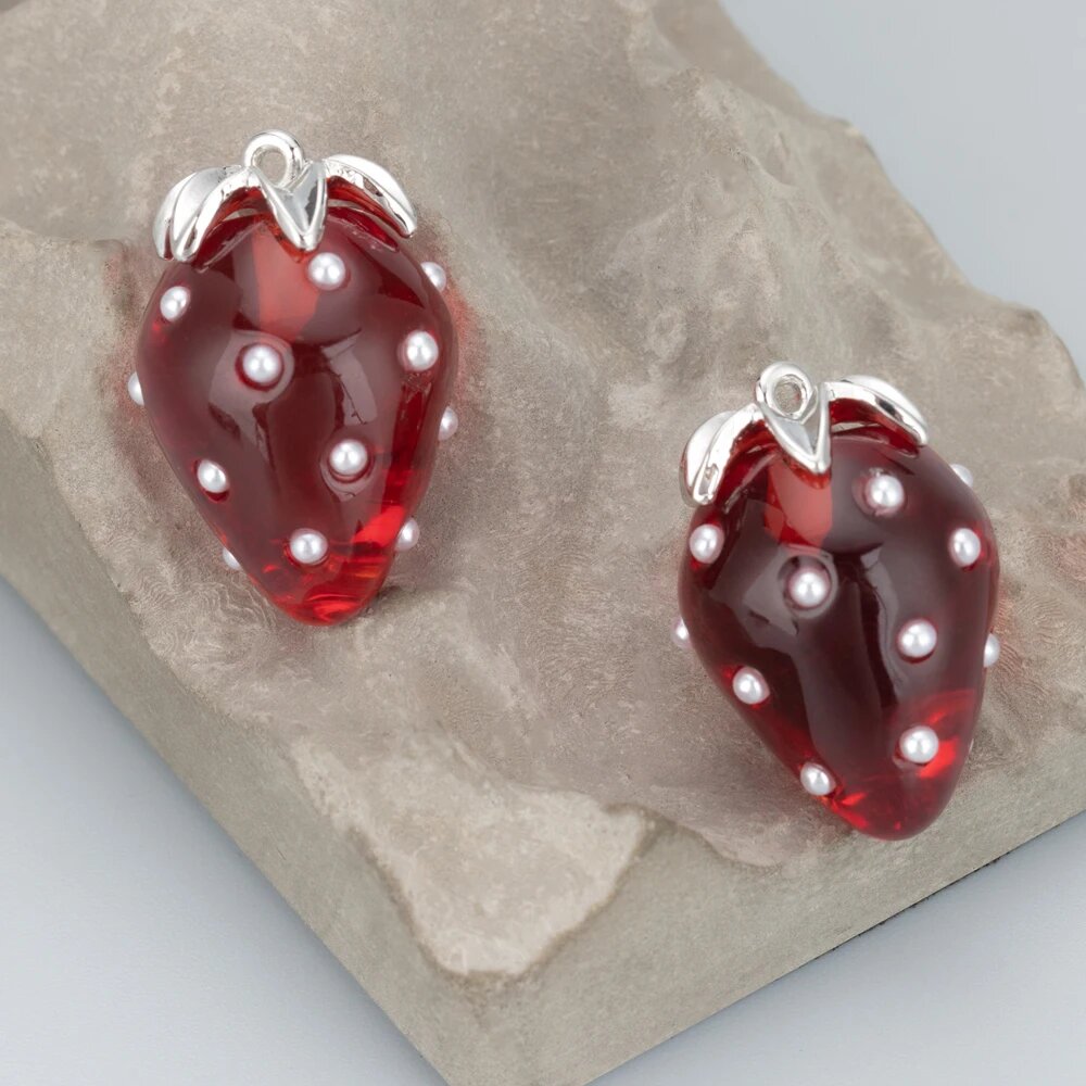 Пластиковые подвески GUFEATHER MB69B клубника 10 шт. MB6909BS