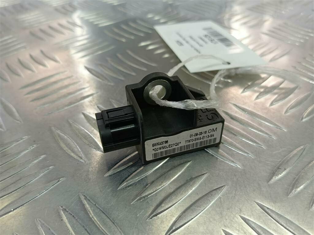 Датчик удара (AIR BAG) Б/У для HONDA CR-V III (2006—2009) 77970SWAE11